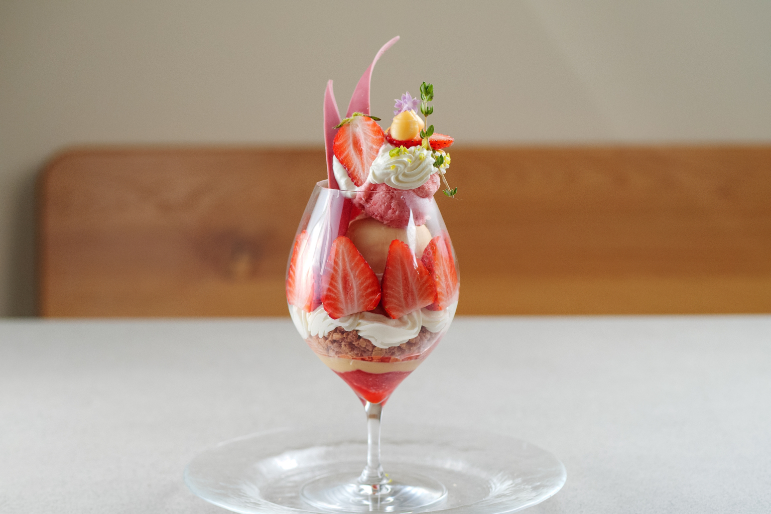 【reDine 新宿 入居店舗紹介 3】神楽坂で話題の夜パフェ専門店の味を、新宿で昼から?!『コヨイノパフェ（スタンド）』 – favy公式ブログ favicon(ファビコン)