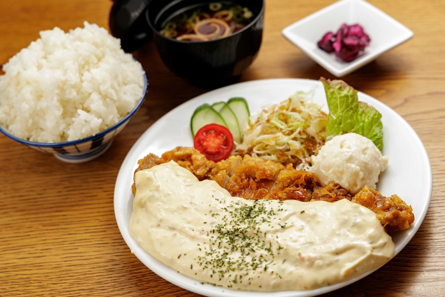 【reDine 広島 入居店舗紹介 5】広島初出店！揚げ物専門店『カロリーは正義』 – favy公式ブログ favicon(ファビコン)